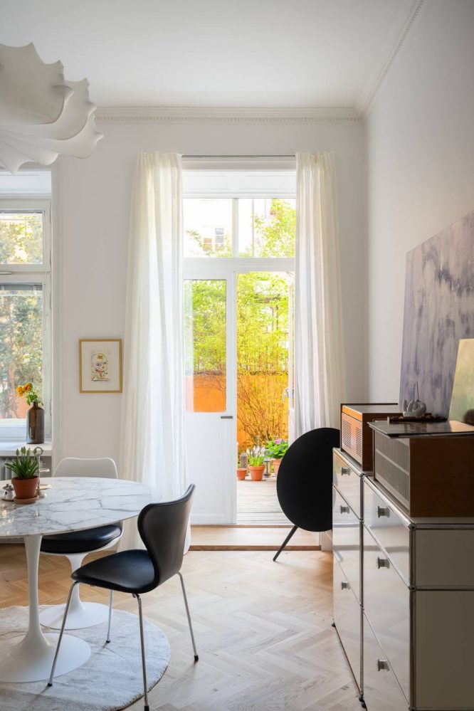 Un deux-pièces design de 55m2 rénové dans un immeuble ancien